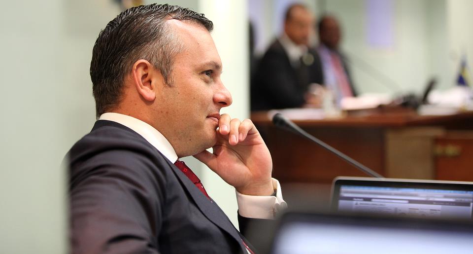 Oud-premier Curaçao veroordeeld voor corruptie – Nieuws – Transparency ...